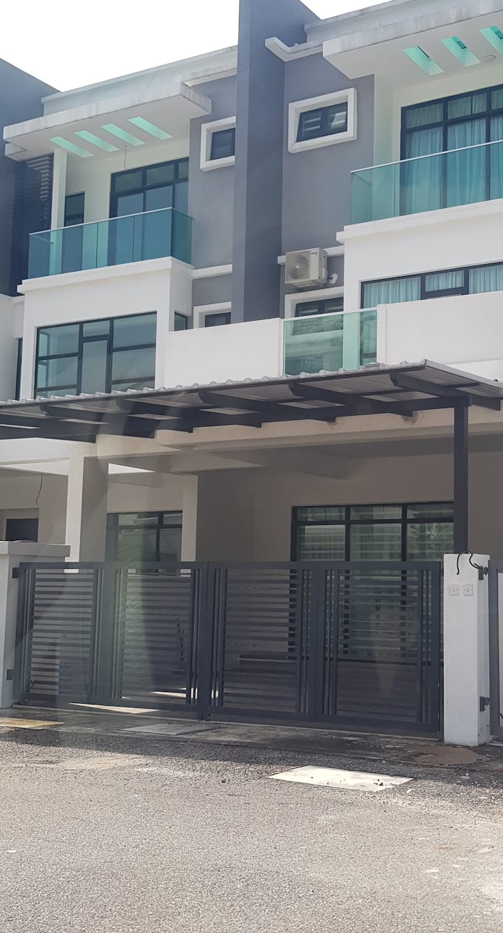 Bukit Mertajam Homestay #02 - Batu Kawan