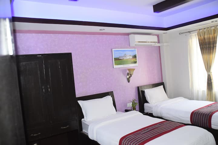 Budget Room, Attach Bathroom In Quiet Thamel Area - Kathmandu