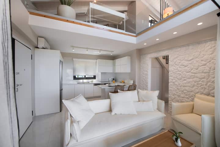 Halcyon Deluxe Maisonette | Bluemoments - レフカダ島