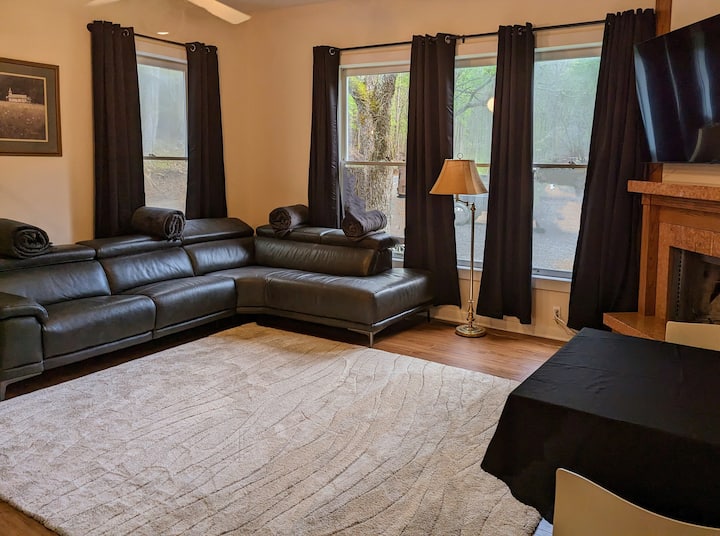 Cottage At Blueberry Falls - A Creekside Oasis - Chilhowee Lake, TN