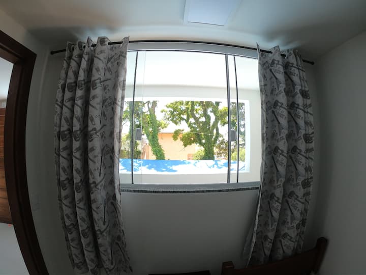 Ambiente Novo, Perto Da Praia. - Florianópolis