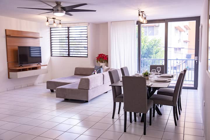 Hip 3 Bedroom Apartment In The Heart Of Miramar - San Juan