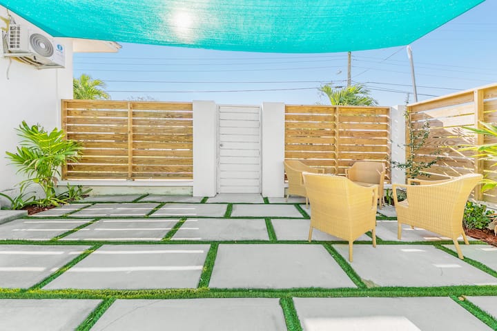 Lignum Vitae @ Island Courtyard - Apt #1 - Nassau