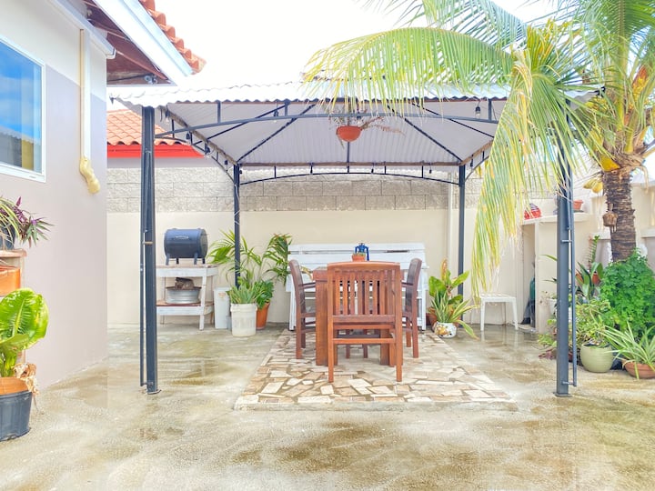 Private Family Home - Aruba