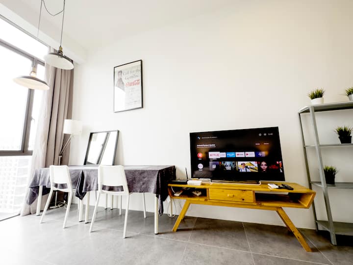 Hendayu (Sanitized Unit) (Netflix,wifi, Movie) - Petaling Jaya