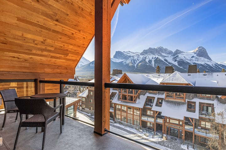 Mountain View | 3br Penthouse | Private Balconies - キャンモア