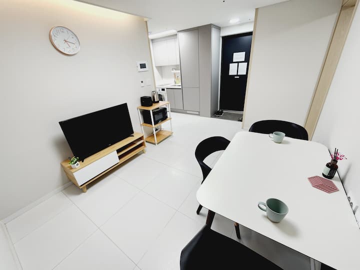 Comfy House Close By Subway And Hongdae #9 - South Korea