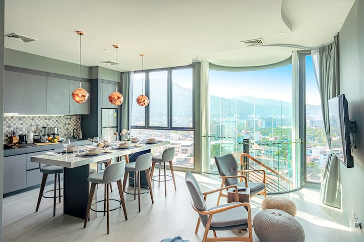 Seaview Penthouse • Private Rooftop + Shower - Patong Beach