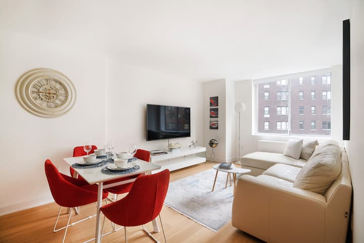 The Midtown Gem - New York