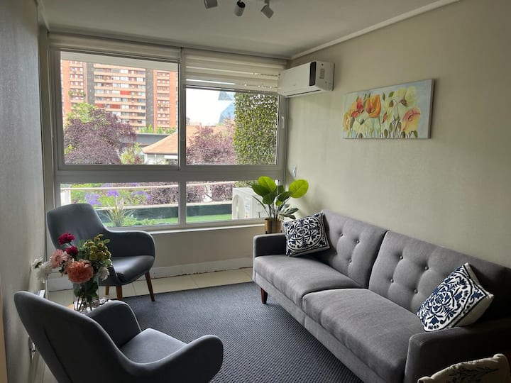 Departamento Excelente Ubicación - Las Condes