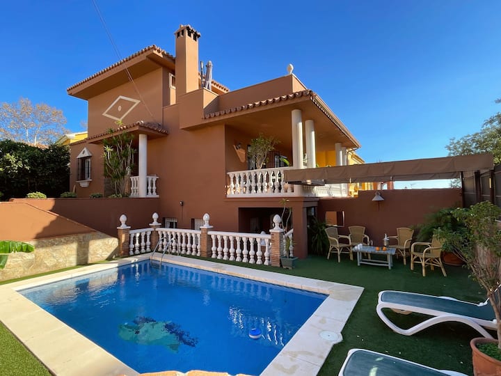 Espectacular Villa Con Piscina - Alhaurín de la Torre
