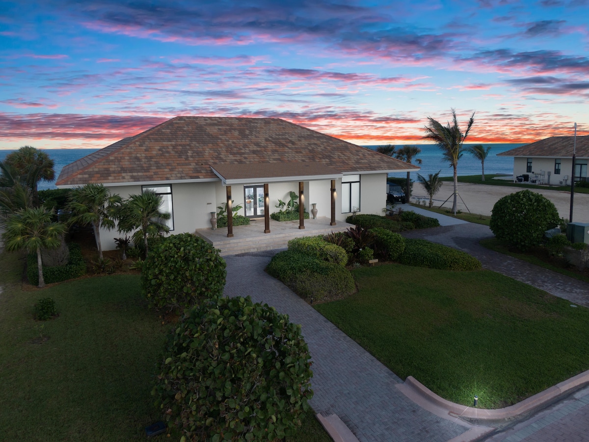 Luxurious beachfront home w/pool - Houses for Rent in Bailey Town ...