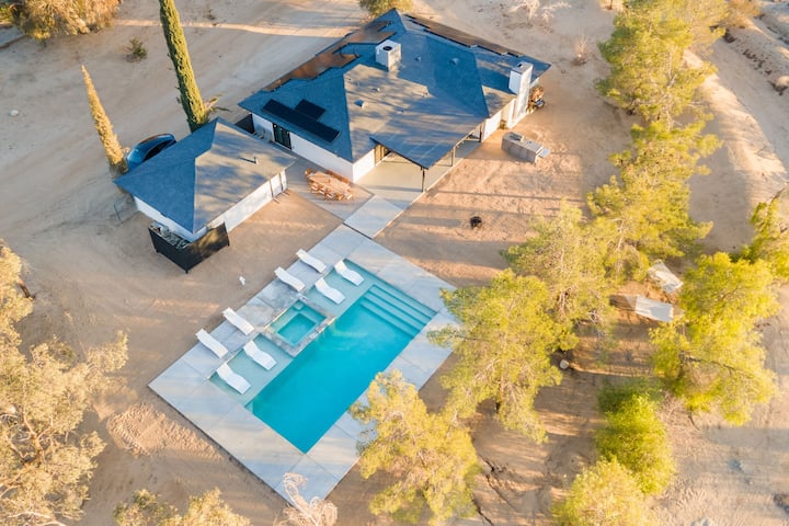 Desert Owl Estate
Resort Style Pool, Spa And More! - Twentynine Palms, CA