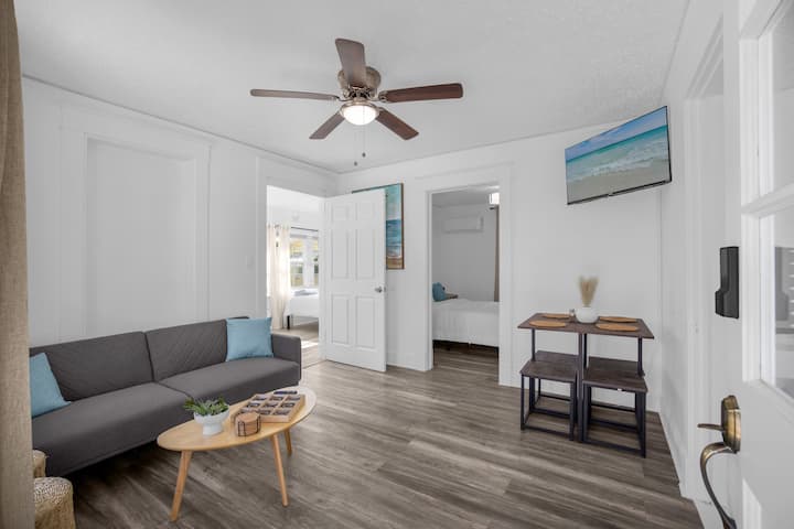 Casa2 Oasis Clearwater2 Near Beach And More ! - Clearwater, FL
