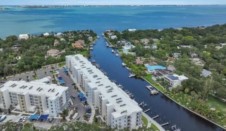 Sarasota Gulf Coast Oasis - Sarasota, FL