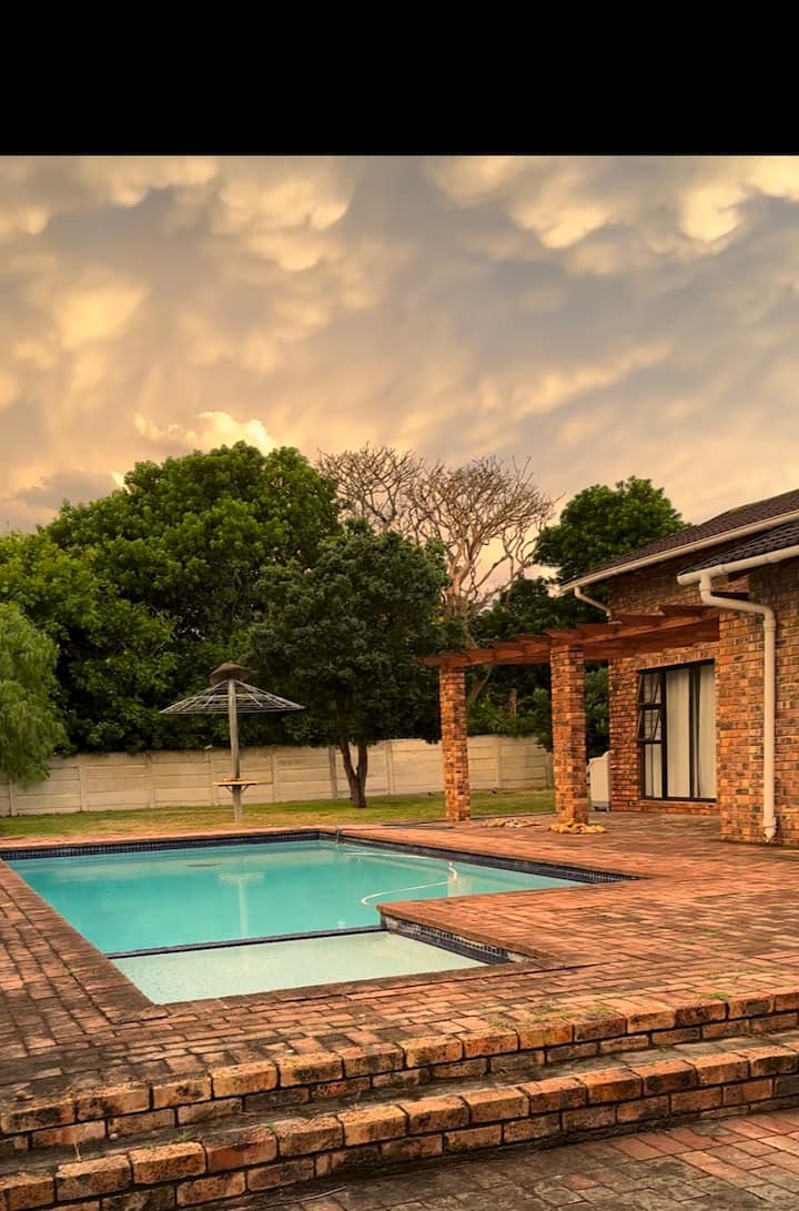 Comfort! 10 Min From The Beach. - 