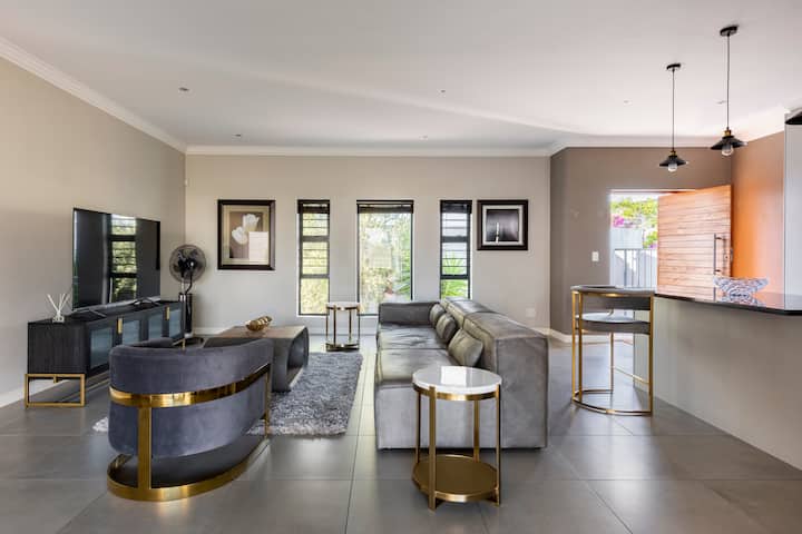 Oasis Of Comfort - Parklands