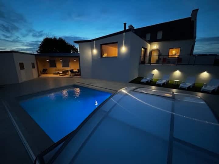 Entre Terre Et Mer
12 Personnes Espace Piscine - Landivisiau