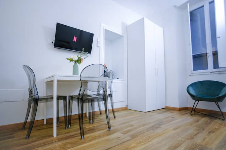 Dante - (3 Persone) Moderno Appartamento In Centro - Florence