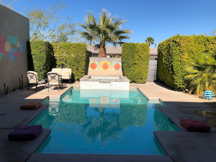 Colorful Artists Mansion - Palm Springs, CA