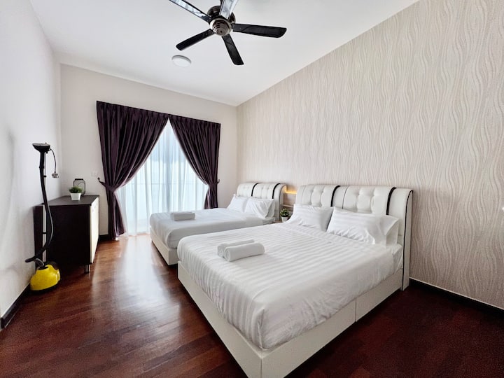 Melaka Silversc@pe Stay -3room/8pax/55"tv/bathub - Malacca