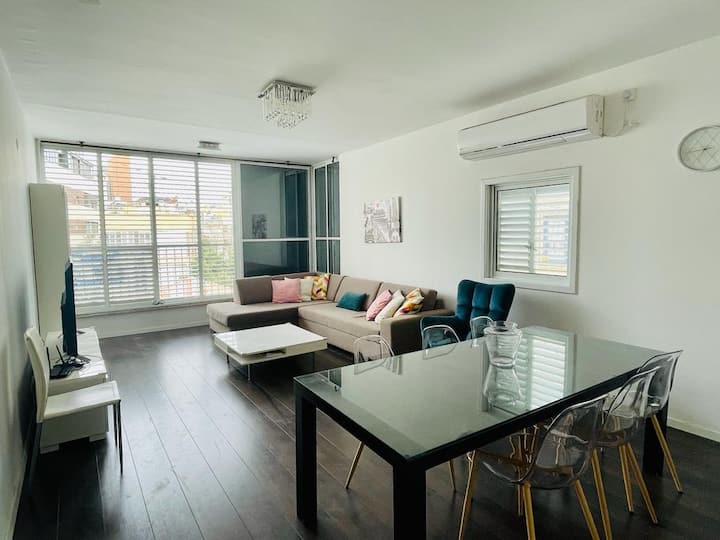 Gorgeous 2 Bedrooms Apt In Center Tel Aviv - Tel-Aviv