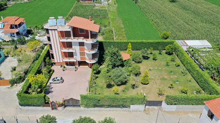 Paradise Villa - Fier