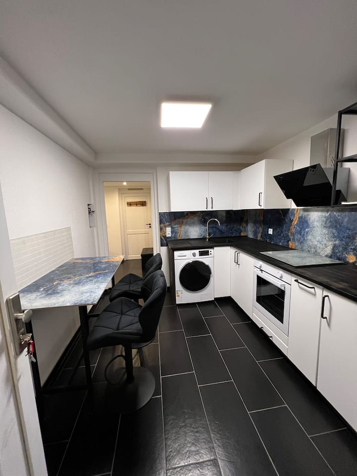 Souterrain 2 Zimmer Wohnung Freiburg Seepark - Freiburg