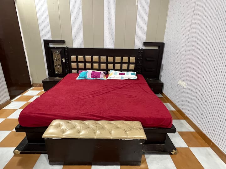 Beautiful Room With 100% Privacy. - Aligarh