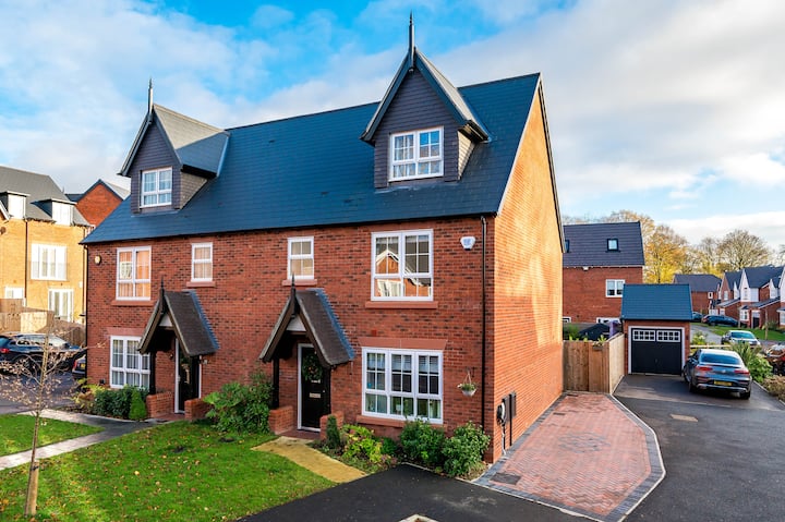 Leafy Liverpool Home  Monthly Stays & Parking - Liverpool