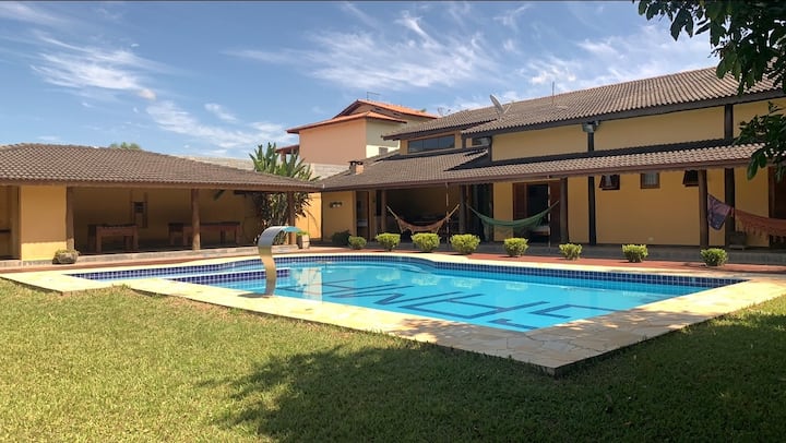Chácara Churrasqueira Piscina Wi-fi Campo Futebol - Guararema