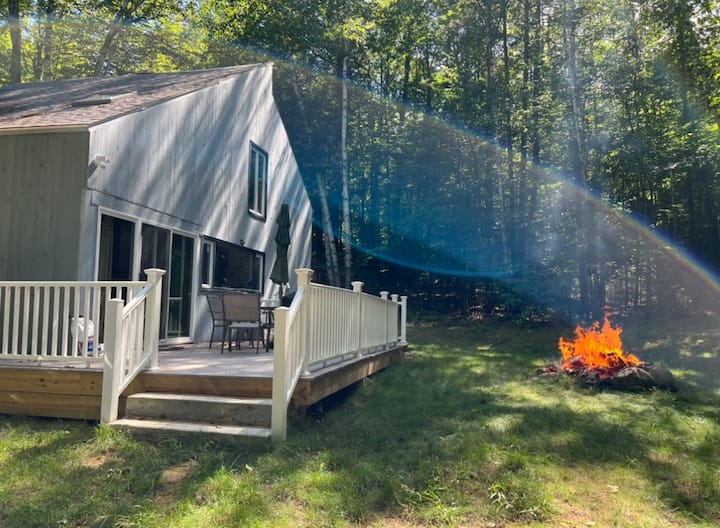 Charmingly Rustic Mountain Home - Waterville Valley, NH