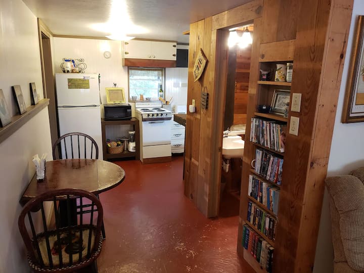 Peaceful, Private, Cozy Getaway - Mena, AR