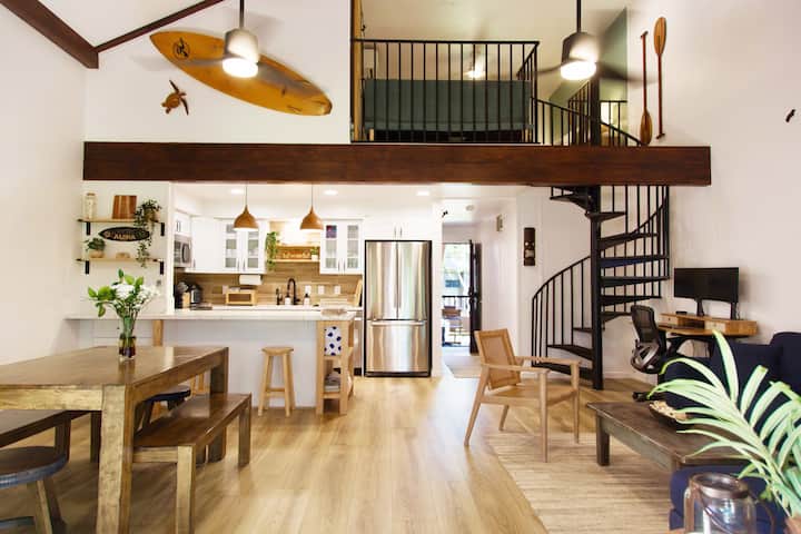 Exquisitely Remodeled Condo In Tropical Garden - Maui, HI