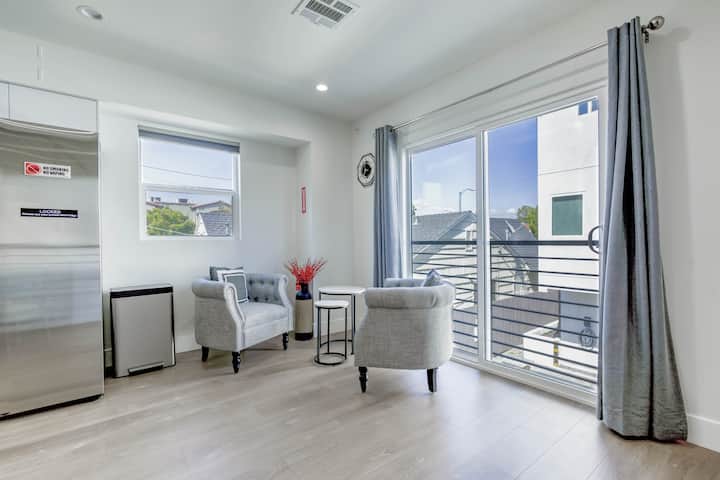 Fb-modern Apartments In Studio City 16 Guests - Hollywood, CA