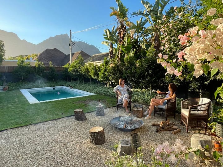 Beautiful Family Home With Gorgeous Mountain Views - ケープタウン