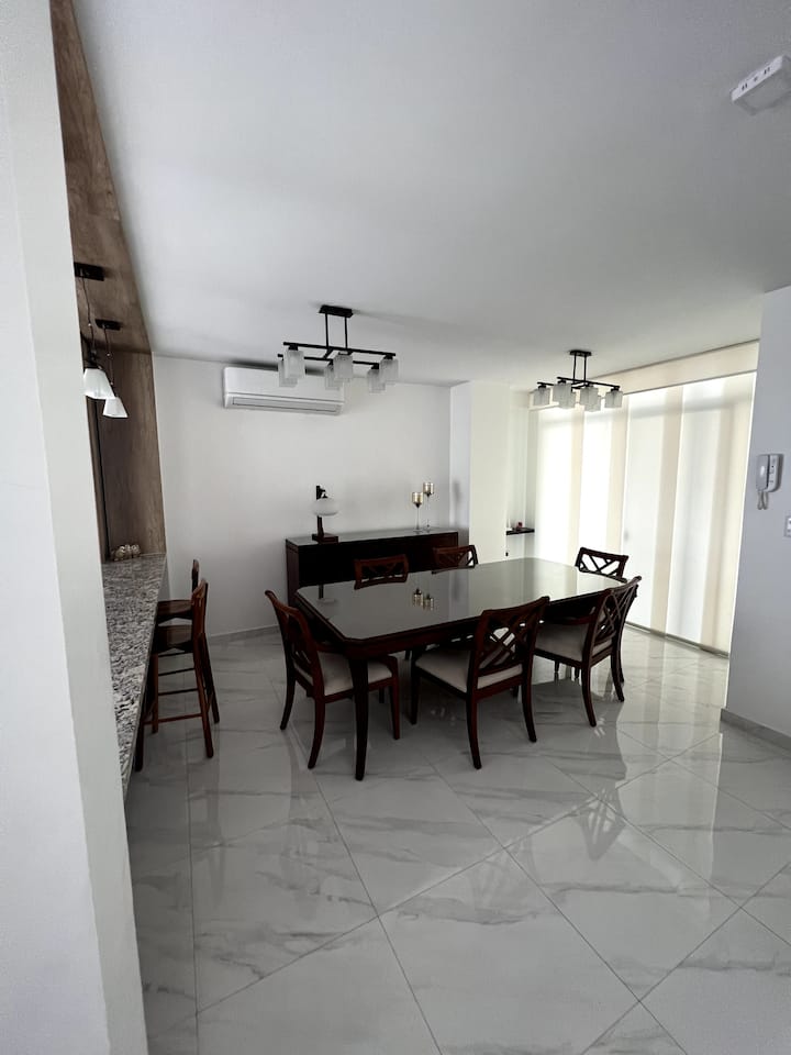 Cozy House In Manta - Ecuador