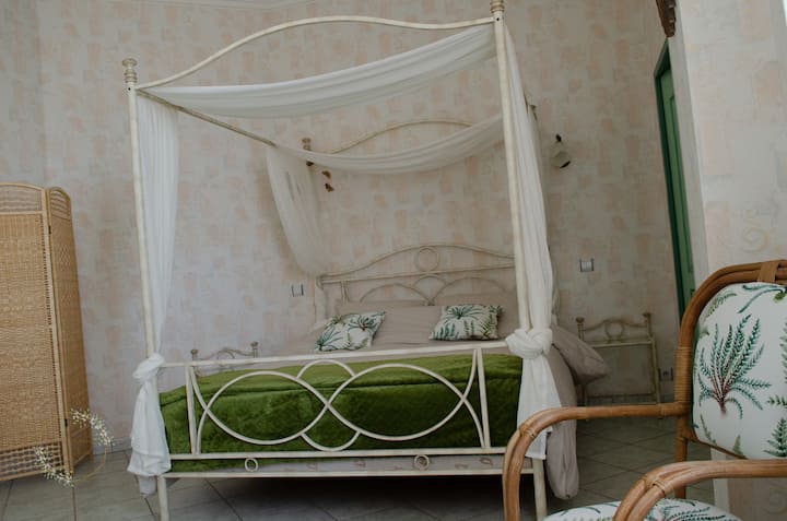 Les Dépendances Du Château- Chambre Fougères - Turenne