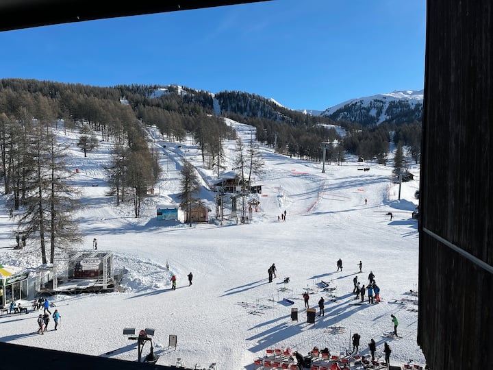 En Face Et Au Pied Des Pistes - Guillestre