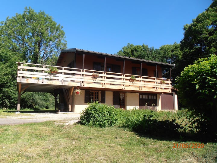 Gîte Le Chalet Du Rocheret - Baume-les-Messieurs