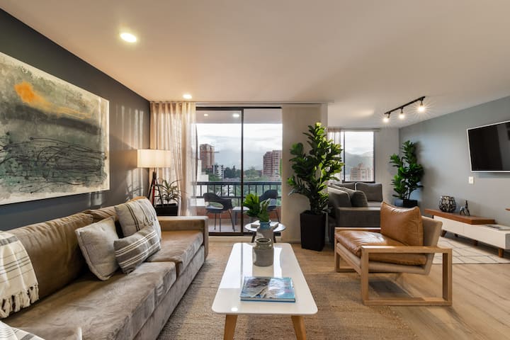 |Ep| Comfy Apt In Provenza W/king Bed, Ac, Balcony - Medellín