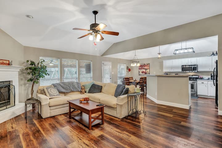 Spacious Entertainer's Home! - Houses for Rent in Lindale, Texas ...