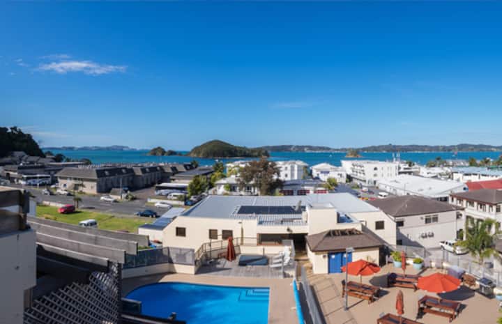 Luxury Villa 2 Bedroom Apartment - Northland