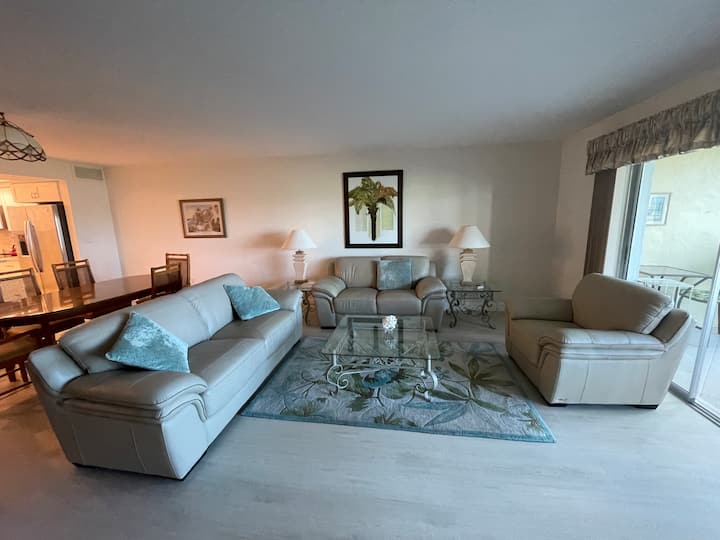 Marco Island 2/2 Condo - Marco Island, FL