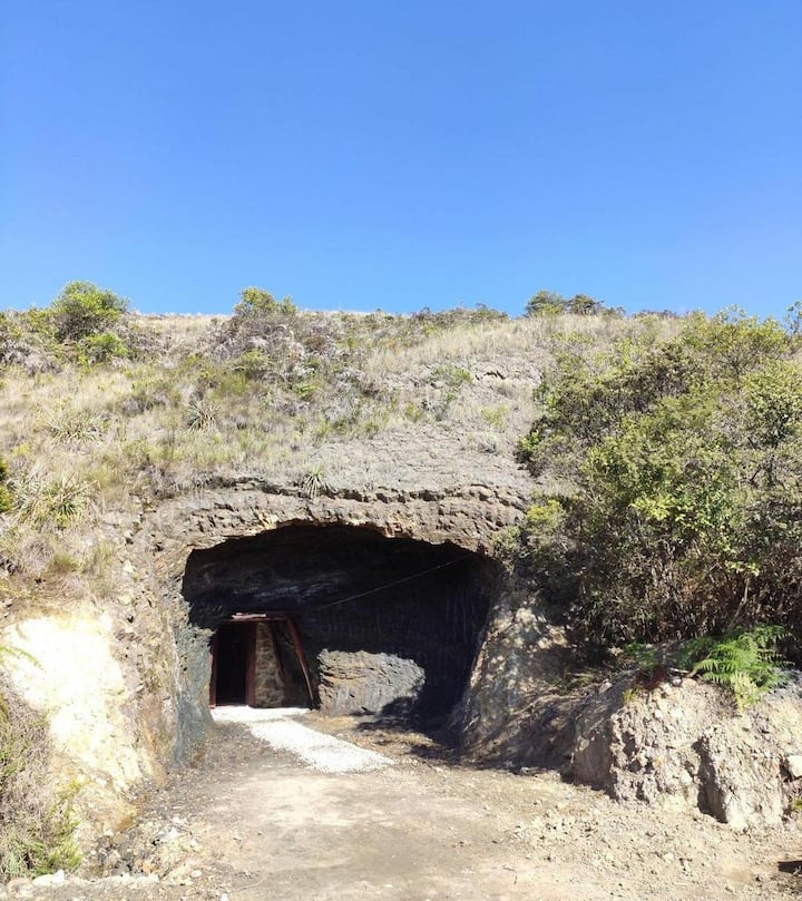 Habitación Entre La Roca - Bunker - Ráquira