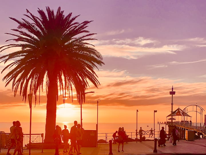 Ultimate Beach Pad - Glenelg