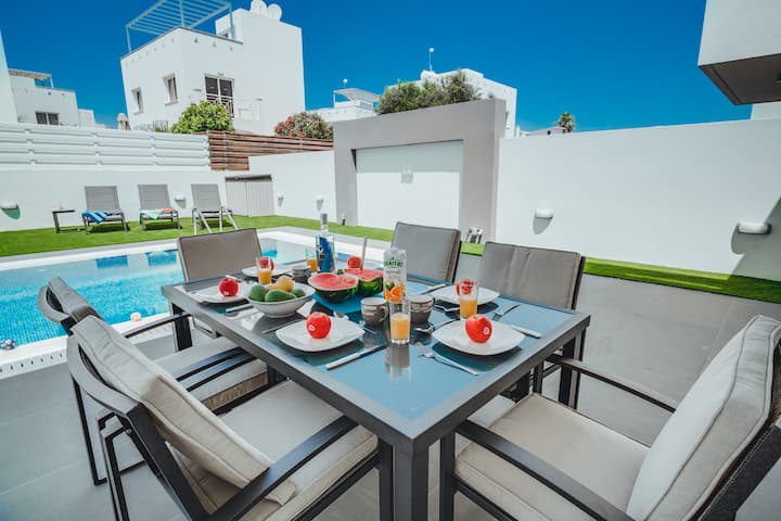 Stunning Villa-walking Distance From Nissi Beach! - Nissi Beach