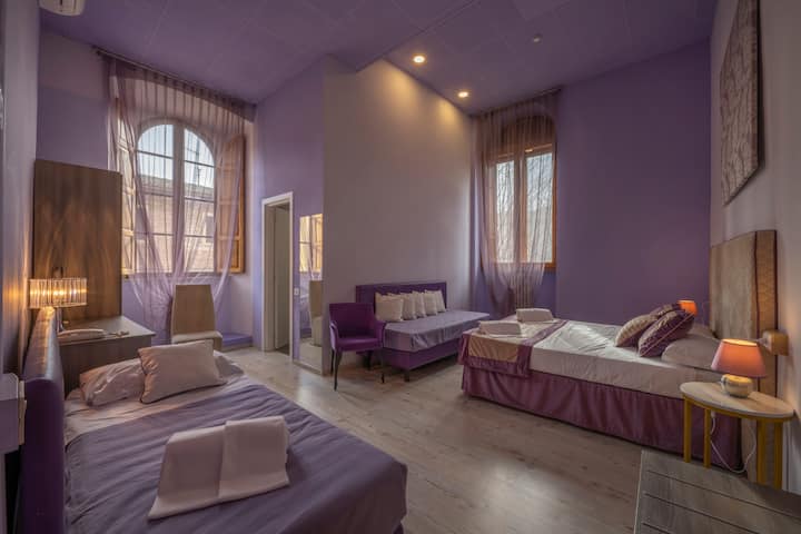Quadruple Room In Hotel - Colle Di Val D'elsa - Poggibonsi