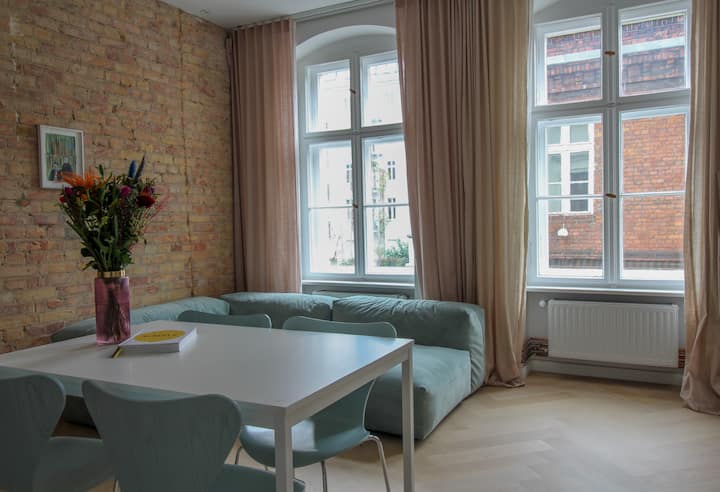 Spacious 2 Bed Apt 100m To Canal - Berlin