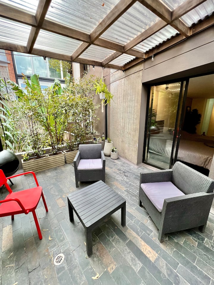 Modern Apt With Private Patio - Bogota